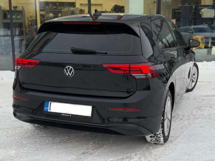 Black Volkswagen Golf 2020 in Klaipeda, with an engine capacity of 1.97 L and mileage of 197 thousand km for 14300 €, photo 7 on AUTOMOTO.COM.LV