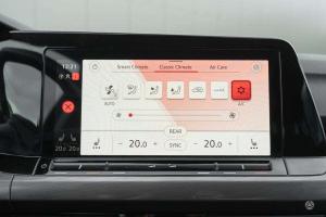 Melns Volkswagen Golf 2020 Viļņa, ar dzinēja tilpumu 1.50 L un nobraukumu 152 tūkst. km par 16800 €, foto 12 vietnē AUTOMOTO.COM.LV
