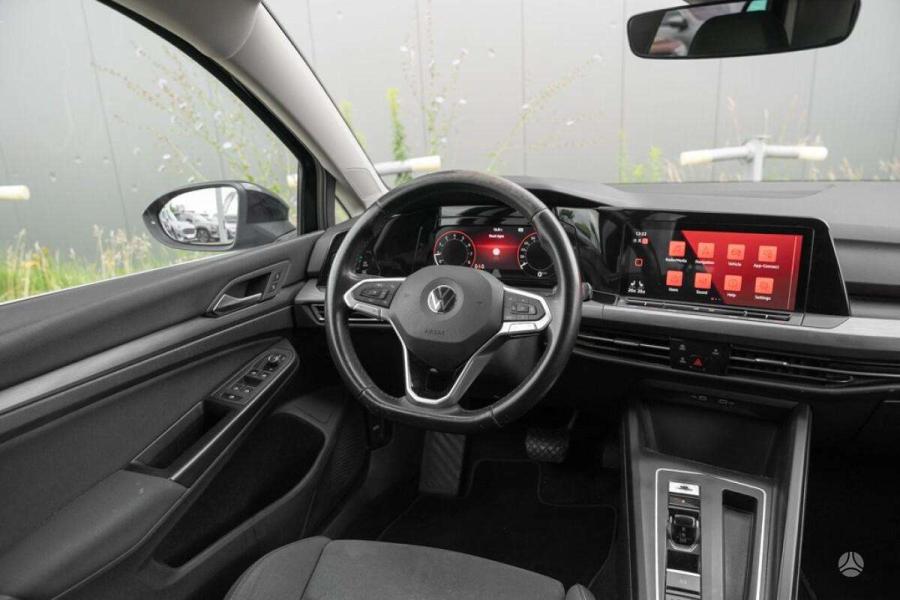Melns Volkswagen Golf 2020 Viļņa, ar dzinēja tilpumu 1.50 L un nobraukumu 152 tūkst. km par 16800 €, foto 18 vietnē AUTOMOTO.COM.LV