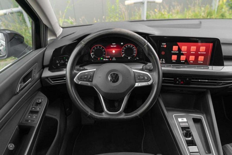 Melns Volkswagen Golf 2020 Viļņa, ar dzinēja tilpumu 1.50 L un nobraukumu 152 tūkst. km par 16800 €, foto 19 vietnē AUTOMOTO.COM.LV