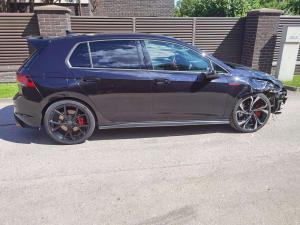 Black Volkswagen Golf 2021 in Kaunas, with an engine capacity of 1.98 L and mileage of 140 thousand km for 13900 €, photo 9 on AUTOMOTO.COM.LV