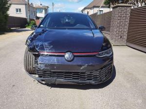 Black Volkswagen Golf 2021 in Kaunas, with an engine capacity of 1.98 L and mileage of 140 thousand km for 13900 €, photo 23 on AUTOMOTO.COM.LV