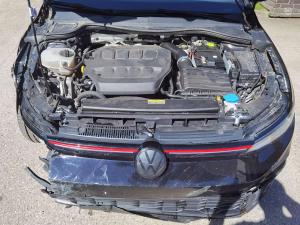 Black Volkswagen Golf 2021 in Kaunas, with an engine capacity of 1.98 L and mileage of 140 thousand km for 13900 €, photo 27 on AUTOMOTO.COM.LV