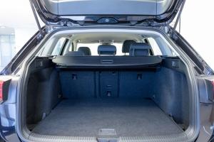 Melns Volkswagen Golf 2021 Jehvi, ar dzinēja tilpumu 2.00 L un nobraukumu 156 tūkst. km par 13750 €, foto 17 vietnē AUTOMOTO.COM.LV