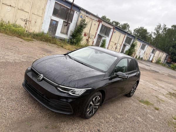 Black Volkswagen Golf 2021 in Kaunas, with an engine capacity of 2.00 L and mileage of 91 thousand km for 18200 €, photo 1 on AUTOMOTO.COM.LV