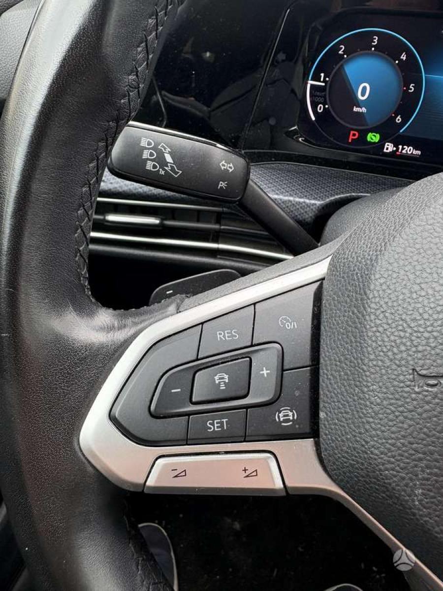 Melns Volkswagen Golf 2021 Kauņa, ar dzinēja tilpumu 2.00 L un nobraukumu 91 tūkst. km par 18200 €, foto 16 vietnē AUTOMOTO.COM.LV