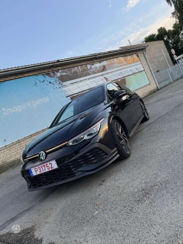 Melns Volkswagen Golf 2021 Panevēža, ar dzinēja tilpumu 1.98 L un nobraukumu 45 tūkst. km par 13900 €, foto 3 vietnē AUTOMOTO.COM.LV