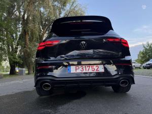 Melns Volkswagen Golf 2021 Panevēža, ar dzinēja tilpumu 1.98 L un nobraukumu 45 tūkst. km par 13900 €, foto 10 vietnē AUTOMOTO.COM.LV