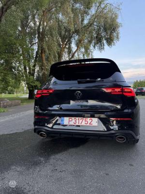 Melns Volkswagen Golf 2021 Panevēža, ar dzinēja tilpumu 1.98 L un nobraukumu 45 tūkst. km par 13900 €, foto 12 vietnē AUTOMOTO.COM.LV