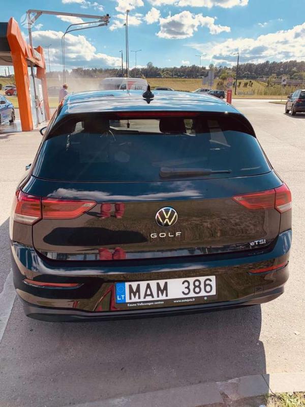 Melns Volkswagen Golf 2021 Viļņa, ar dzinēja tilpumu 0.00 L un nobraukumu 81 tūkst. km par 18500 €, foto 8 vietnē AUTOMOTO.COM.LV