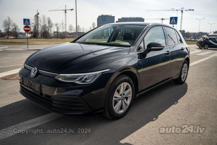 Melns Volkswagen Golf 2022 Tallina, ar dzinēja tilpumu 1.00 L un nobraukumu 36 tūkst. km par 15500 €, foto 1 vietnē AUTOMOTO.COM.LV