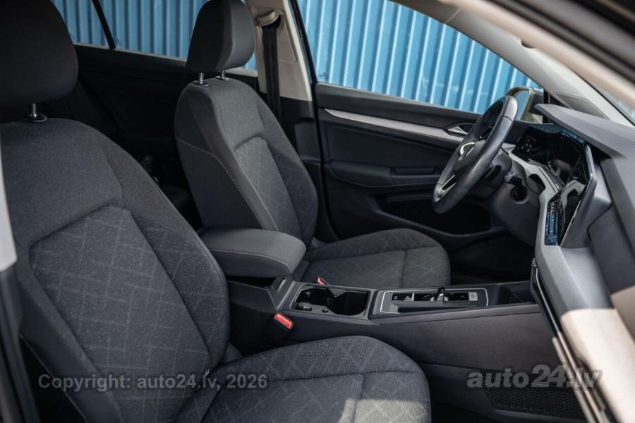 Melns Volkswagen Golf 2022 Tallina, ar dzinēja tilpumu 1.00 L un nobraukumu 36 tūkst. km par 15500 €, foto 7 vietnē AUTOMOTO.COM.LV