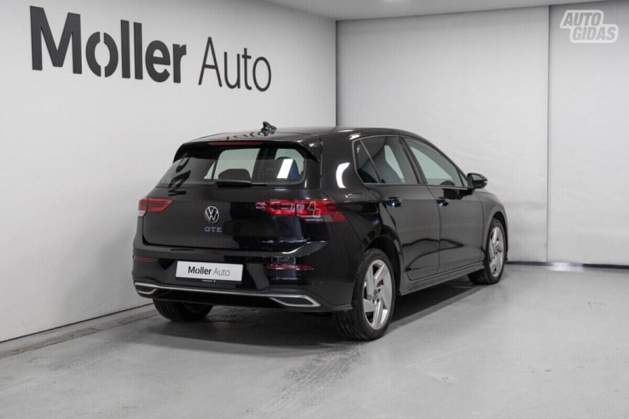 Melns Volkswagen Golf 2022 Viļņa, ar dzinēja tilpumu 1.40 L un nobraukumu 122 tūkst. km par 21500 €, foto 4 vietnē AUTOMOTO.COM.LV