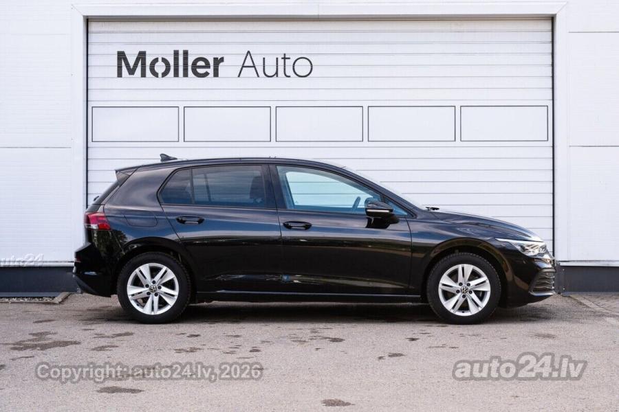 Melns Volkswagen Golf 2022 Rīga, ar dzinēja tilpumu 1.00 L un nobraukumu 133 tūkst. km par 16346 €, foto 6 vietnē AUTOMOTO.COM.LV
