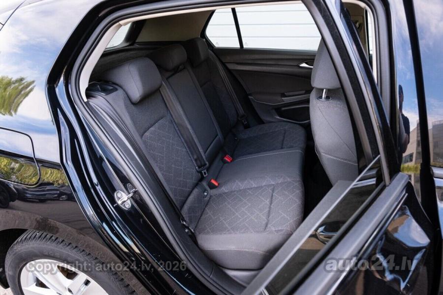 Melns Volkswagen Golf 2022 Rīga, ar dzinēja tilpumu 1.00 L un nobraukumu 133 tūkst. km par 16346 €, foto 8 vietnē AUTOMOTO.COM.LV