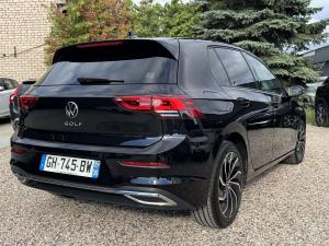 Black Volkswagen Golf 2022 in Kaunas, with an engine capacity of 2.00 L and mileage of 250 thousand km for 13999 €, photo 3 on AUTOMOTO.COM.LV