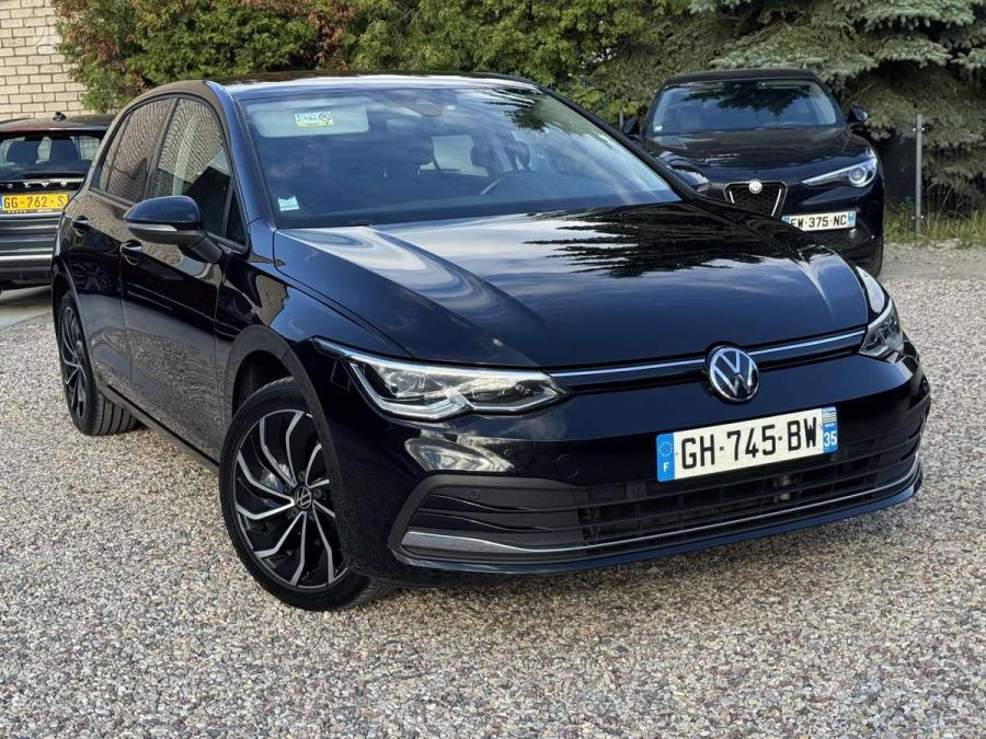 Black Volkswagen Golf 2022 in Kaunas, with an engine capacity of 2.00 L and mileage of 250 thousand km for 13999 €, photo 7 on AUTOMOTO.COM.LV