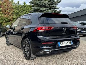 Black Volkswagen Golf 2022 in Kaunas, with an engine capacity of 2.00 L and mileage of 250 thousand km for 13999 €, photo 30 on AUTOMOTO.COM.LV