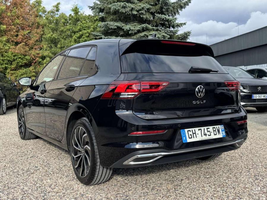Black Volkswagen Golf 2022 in Kaunas, with an engine capacity of 2.00 L and mileage of 250 thousand km for 13999 €, photo 30 on AUTOMOTO.COM.LV