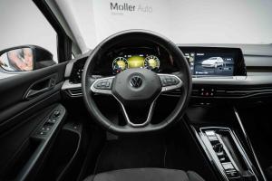 Melns Volkswagen Golf 2022 Peetri, ar dzinēja tilpumu 1.40 L un nobraukumu 22 tūkst. km par 24800 €, foto 12 vietnē AUTOMOTO.COM.LV