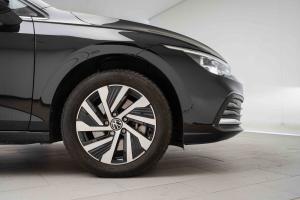 Melns Volkswagen Golf 2022 Peetri, ar dzinēja tilpumu 1.40 L un nobraukumu 22 tūkst. km par 24800 €, foto 15 vietnē AUTOMOTO.COM.LV