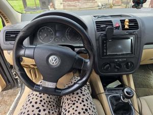 Black Volkswagen Golf 2022 in Birzai, with an engine capacity of 2.00 L and mileage of 365 thousand km for 1000 €, photo 5 on AUTOMOTO.COM.LV
