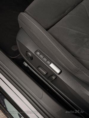 Black Volkswagen Golf 2022 in Tallinn, with an engine capacity of 2.00 L and mileage of 191 thousand km for 16490 €, photo 13 on AUTOMOTO.COM.LV