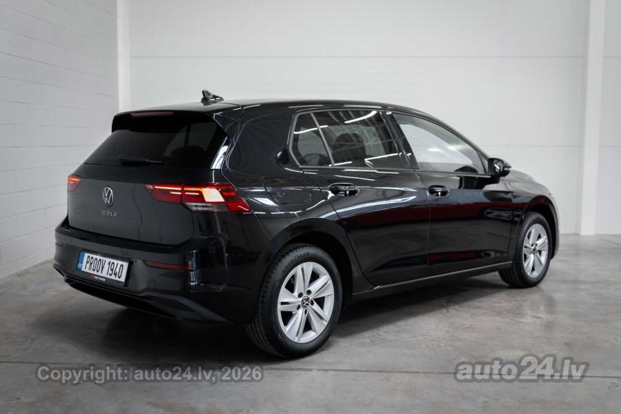 Melns Volkswagen Golf 2022 Tallina, ar dzinēja tilpumu 2.00 L un nobraukumu 191 tūkst. km par 16490 €, foto 10 vietnē AUTOMOTO.COM.LV