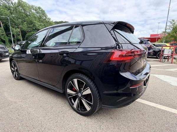 Melns Volkswagen Golf 2023 Viļņa, ar dzinēja tilpumu 1.40 L un nobraukumu 115 tūkst. km par 19600 €, foto 7 vietnē AUTOMOTO.COM.LV
