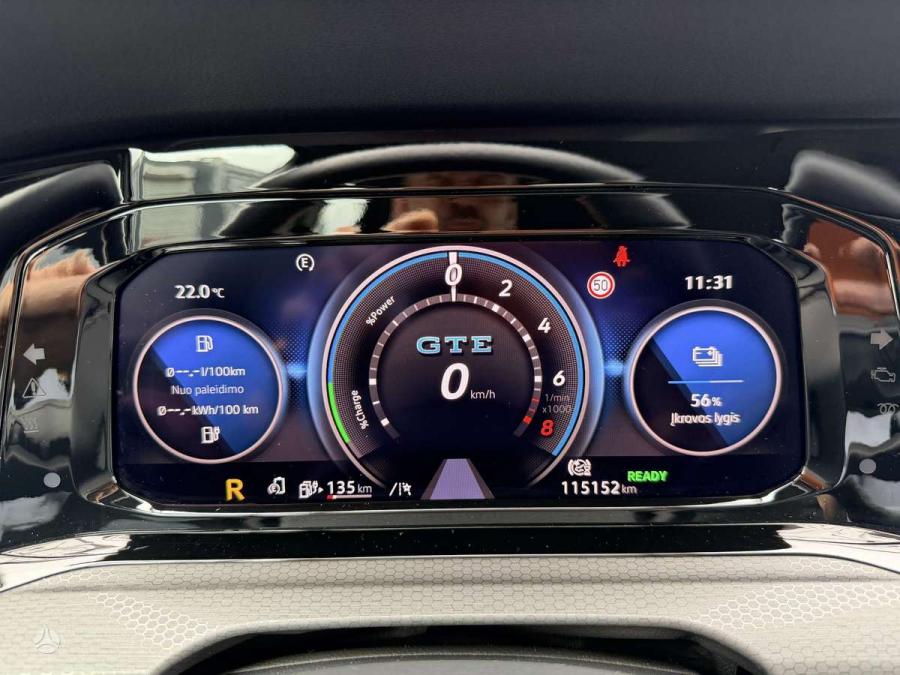 Melns Volkswagen Golf 2023 Viļņa, ar dzinēja tilpumu 1.40 L un nobraukumu 115 tūkst. km par 19600 €, foto 12 vietnē AUTOMOTO.COM.LV