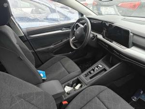Melns Volkswagen Golf 2023 Anykščiai, ar dzinēja tilpumu 1.00 L un nobraukumu 24 tūkst. km par 10899 €, foto 5 vietnē AUTOMOTO.COM.LV