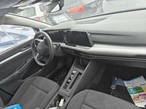 Melns Volkswagen Golf 2023 Anykščiai, ar dzinēja tilpumu 1.00 L un nobraukumu 24 tūkst. km par 10899 €, foto 7 vietnē AUTOMOTO.COM.LV
