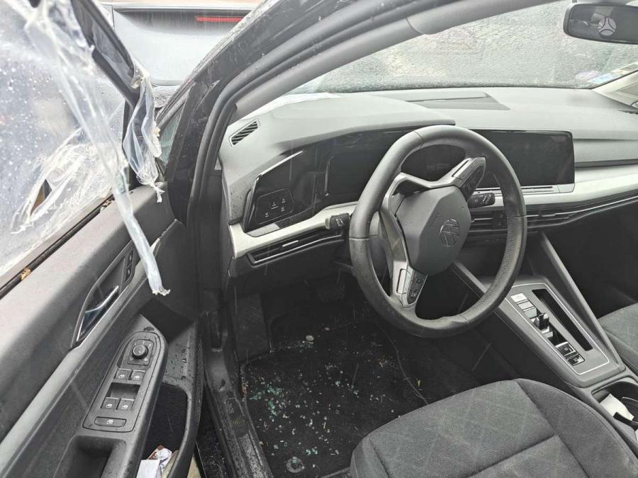 Melns Volkswagen Golf 2023 Anykščiai, ar dzinēja tilpumu 1.00 L un nobraukumu 24 tūkst. km par 10899 €, foto 16 vietnē AUTOMOTO.COM.LV