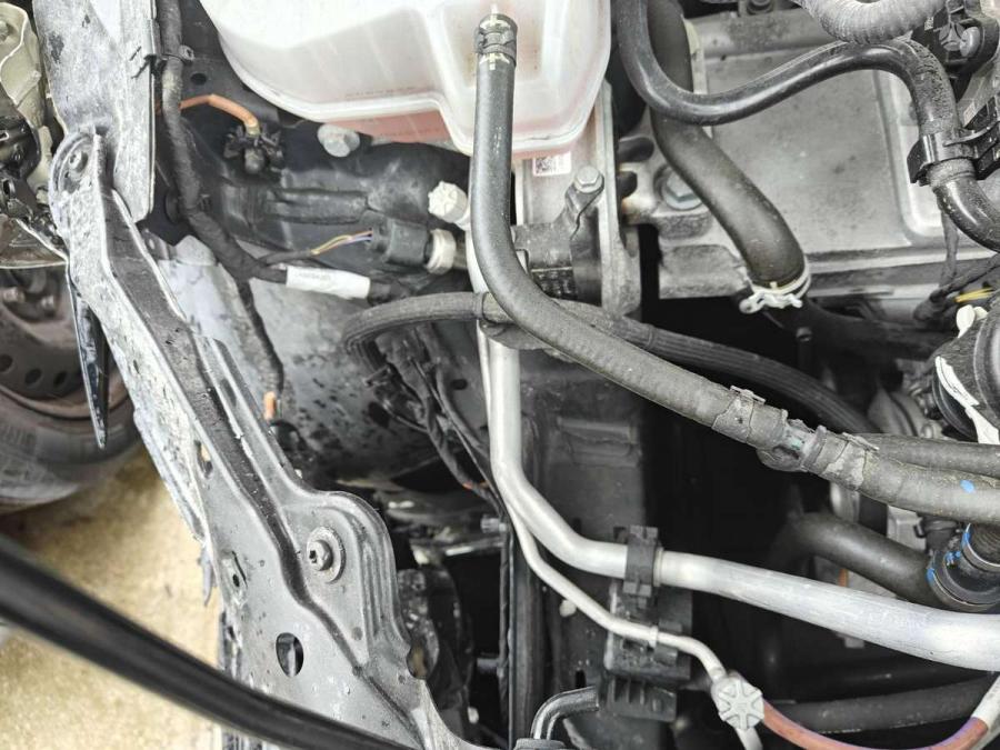 Melns Volkswagen Golf 2023 Anykščiai, ar dzinēja tilpumu 1.00 L un nobraukumu 24 tūkst. km par 10899 €, foto 18 vietnē AUTOMOTO.COM.LV