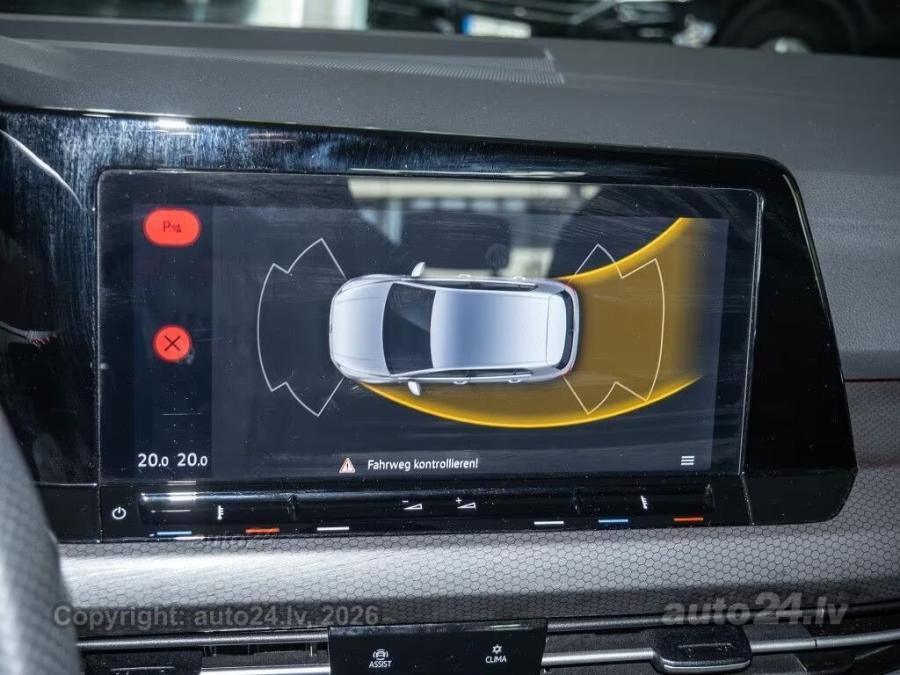 Melns Volkswagen Golf 2023 Tallina, ar dzinēja tilpumu 2.00 L un nobraukumu 25 tūkst. km par 29990 €, foto 10 vietnē AUTOMOTO.COM.LV