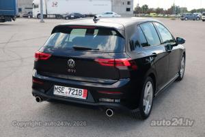 Melns Volkswagen Golf 2023 Tallina, ar dzinēja tilpumu 2.00 L un nobraukumu 25 tūkst. km par 29990 €, foto 31 vietnē AUTOMOTO.COM.LV