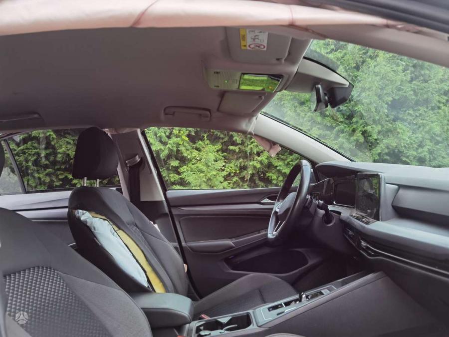 Melns Volkswagen Golf 2023 Kauņa, ar dzinēja tilpumu 1.00 L un nobraukumu 76 tūkst. km par 8800 €, foto 6 vietnē AUTOMOTO.COM.LV