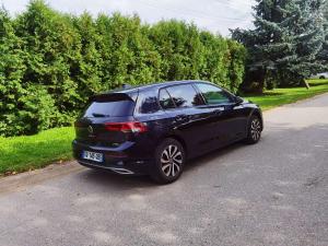 Melns Volkswagen Golf 2023 Kauņa, ar dzinēja tilpumu 1.00 L un nobraukumu 76 tūkst. km par 8800 €, foto 22 vietnē AUTOMOTO.COM.LV