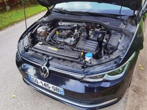 Melns Volkswagen Golf 2023 Kauņa, ar dzinēja tilpumu 1.00 L un nobraukumu 76 tūkst. km par 8800 €, foto 32 vietnē AUTOMOTO.COM.LV