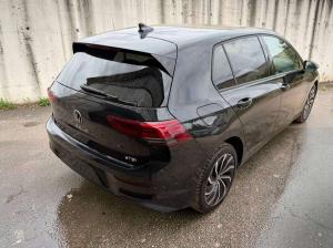Melns Volkswagen Golf 2024 Kauņa, ar dzinēja tilpumu 1.00 L un nobraukumu 13 tūkst. km par 13800 €, foto 6 vietnē AUTOMOTO.COM.LV
