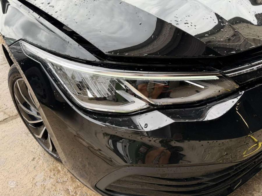 Melns Volkswagen Golf 2024 Kauņa, ar dzinēja tilpumu 1.00 L un nobraukumu 13 tūkst. km par 13800 €, foto 8 vietnē AUTOMOTO.COM.LV