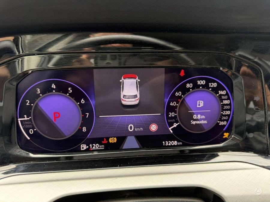 Melns Volkswagen Golf 2024 Kauņa, ar dzinēja tilpumu 1.00 L un nobraukumu 13 tūkst. km par 13800 €, foto 9 vietnē AUTOMOTO.COM.LV
