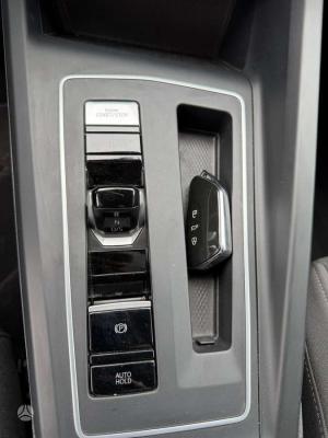 Melns Volkswagen Golf 2024 Kauņa, ar dzinēja tilpumu 1.00 L un nobraukumu 13 tūkst. km par 13800 €, foto 25 vietnē AUTOMOTO.COM.LV