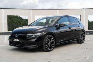 Melns Volkswagen Golf 2024 Viļņa, ar dzinēja tilpumu 1.97 L un nobraukumu 26 tūkst. km par 21850 €, foto  vietnē AUTOMOTO.COM.LV