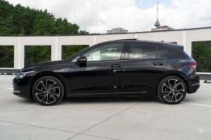 Melns Volkswagen Golf 2024 Viļņa, ar dzinēja tilpumu 1.97 L un nobraukumu 26 tūkst. km par 21850 €, foto 3 vietnē AUTOMOTO.COM.LV
