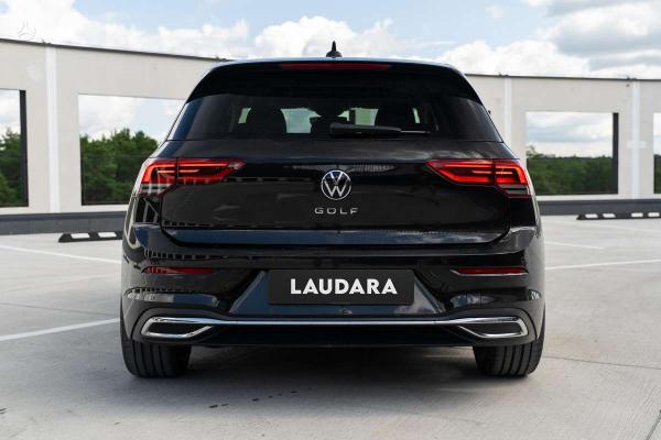 Melns Volkswagen Golf 2024 Viļņa, ar dzinēja tilpumu 1.97 L un nobraukumu 26 tūkst. km par 21850 €, foto 5 vietnē AUTOMOTO.COM.LV