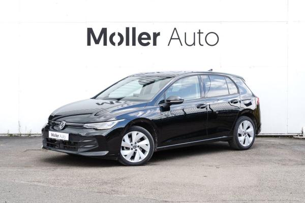 Melns Volkswagen Golf 2025 Rīga, ar dzinēja tilpumu 2.00 L un nobraukumu 27 tūkst. km par 24990 €, foto 1 vietnē AUTOMOTO.COM.LV