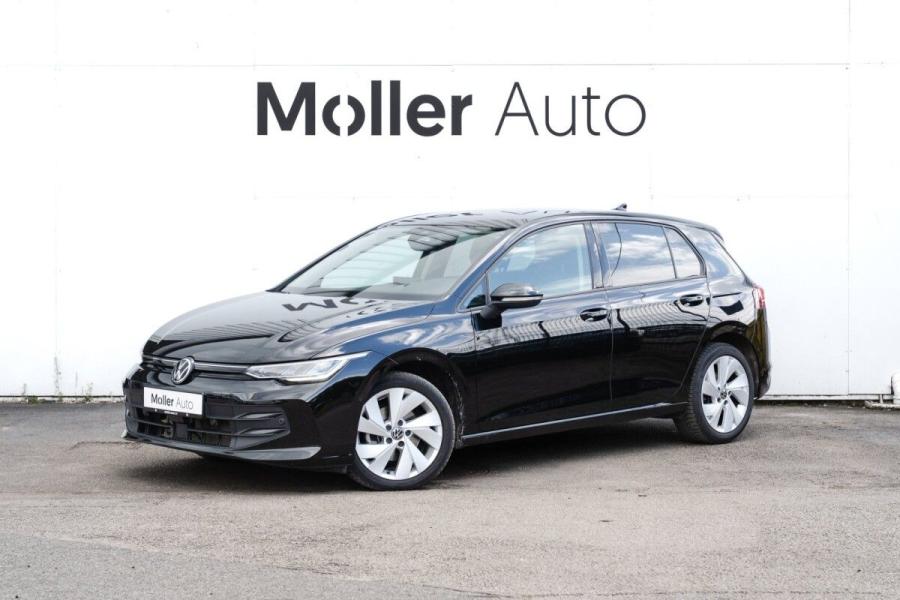Black Volkswagen Golf 2025 in Riga, with an engine capacity of 2.00 L and mileage of 27 thousand km for 24990 €, photo 1 on AUTOMOTO.COM.LV