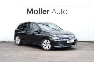 Black Volkswagen Golf 2025 in Riga, with an engine capacity of 2.00 L and mileage of 27 thousand km for 24990 €, photo 3 on AUTOMOTO.COM.LV