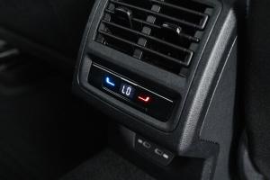 Black Volkswagen Golf 2025 in Riga, with an engine capacity of 2.00 L and mileage of 27 thousand km for 24990 €, photo 8 on AUTOMOTO.COM.LV